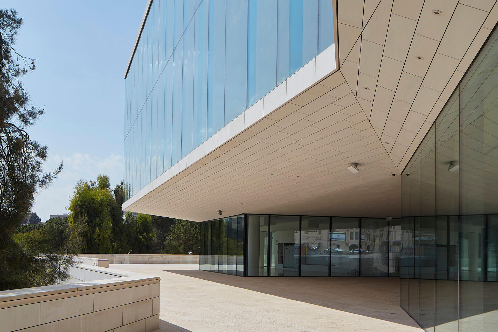 Museum of Tolerance Jerusalem - LSI Stone®